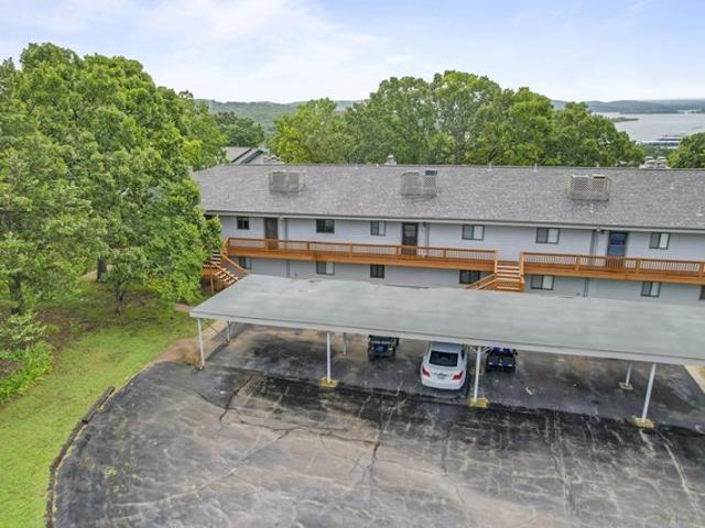 145 Starboard Dr Unit 106, Kimberling City, MO 65686