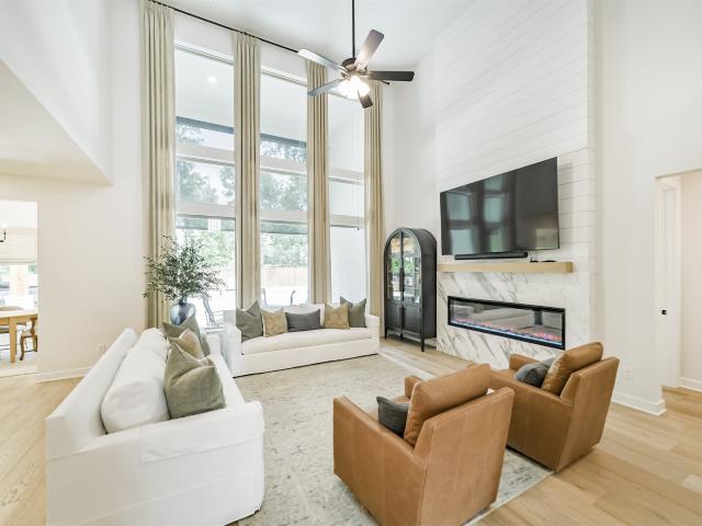 145 Sweeping Valley Drive