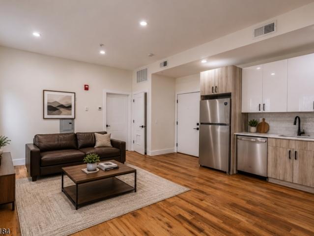 145 Roseville Ave # 7