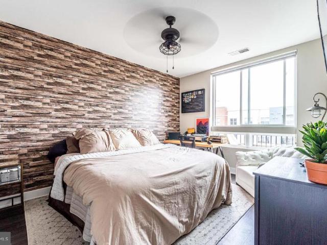 145 Riverhaven Drive # 433