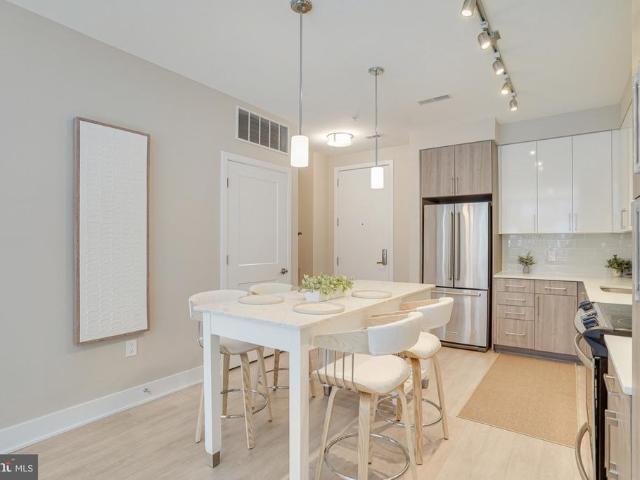 145 Riverhaven Drive # 352