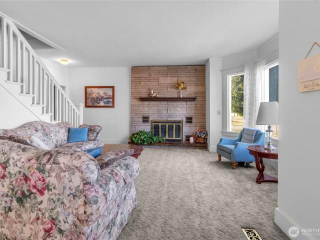 145 W Cooper Avenue