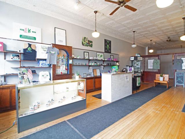 145 W Court Street