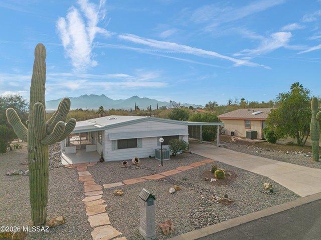 145 W Pinon Dr, Green Valley, AZ 85614