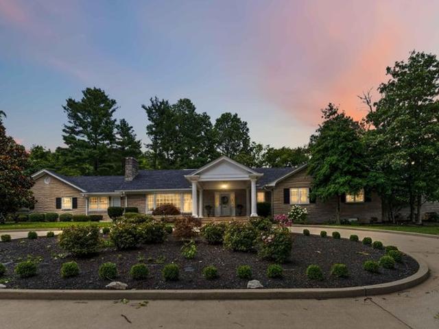 145 Woodland Dr, Somerset, KY 42501