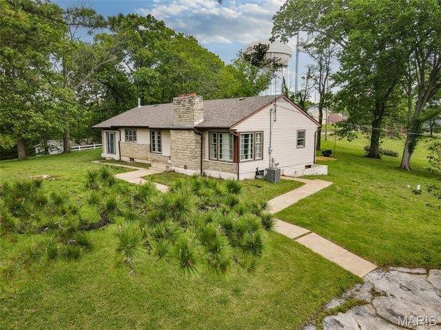 145 Well Dr, Herculaneum, MO 63048