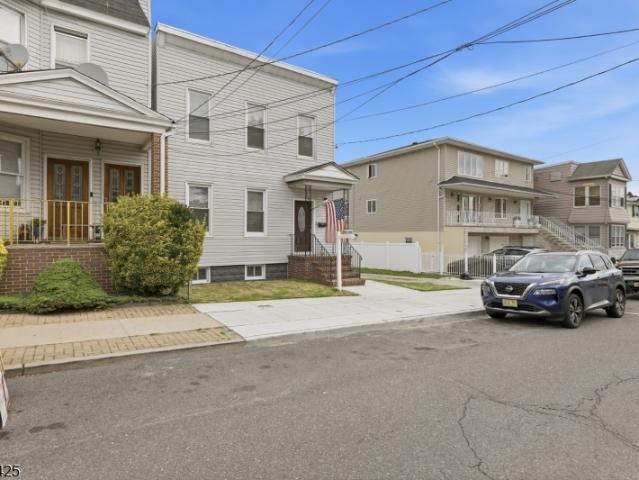 145 Tappan St