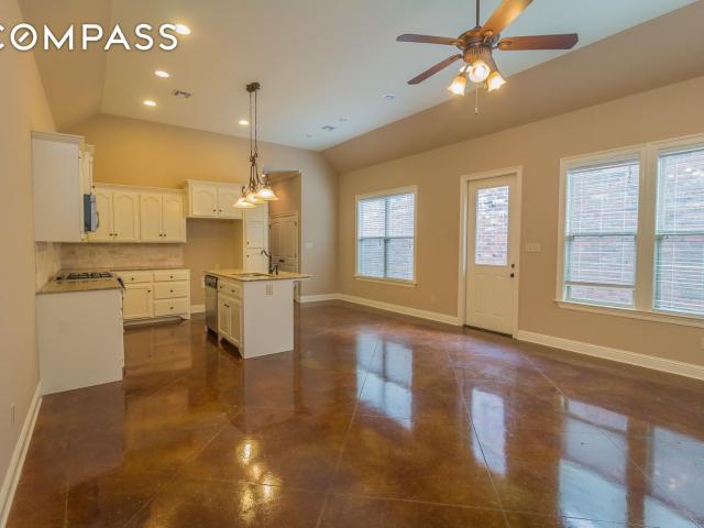 145 Treasure Cove, Lafayette, LA