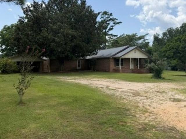 145 York Ln, Jackson, AL 36545