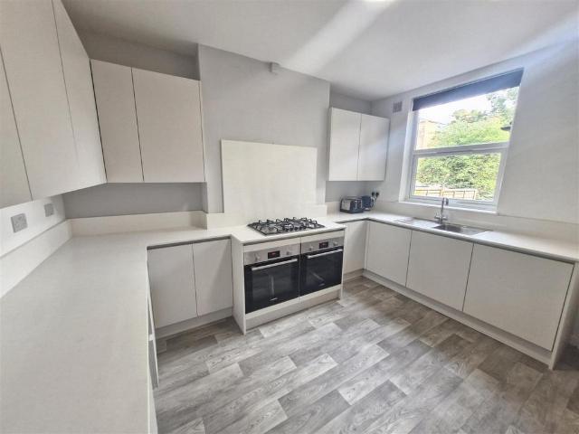 £145pppw excl bills BRAND NEW 6 BED. 6 bed terraced house to rent £3,780 pcm £872 pw