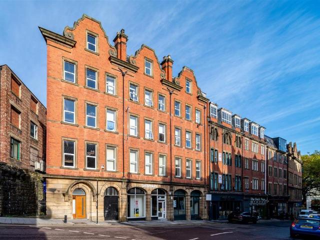 £145pppw St Andrews Street, City. 3 bed apartment to rent £1,885 pcm £435 pw