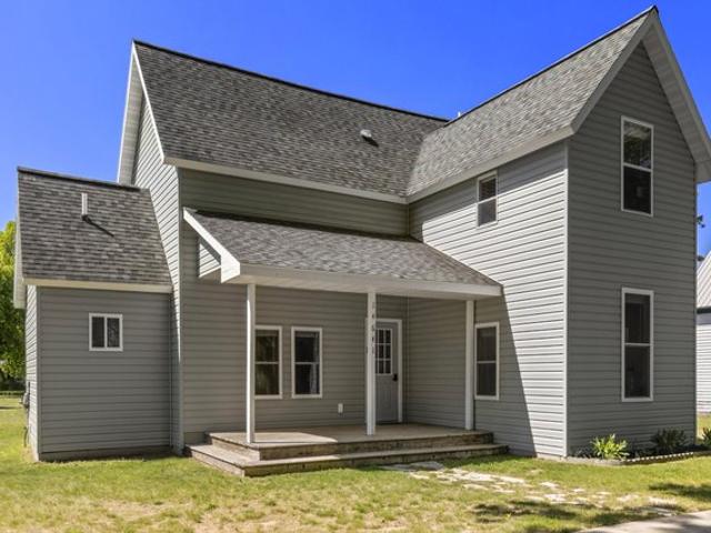 14641 Thompson Ave, Thompsonville, MI 49683