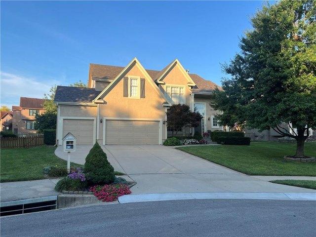 14642 S Hallet St, Olathe, KS 66062