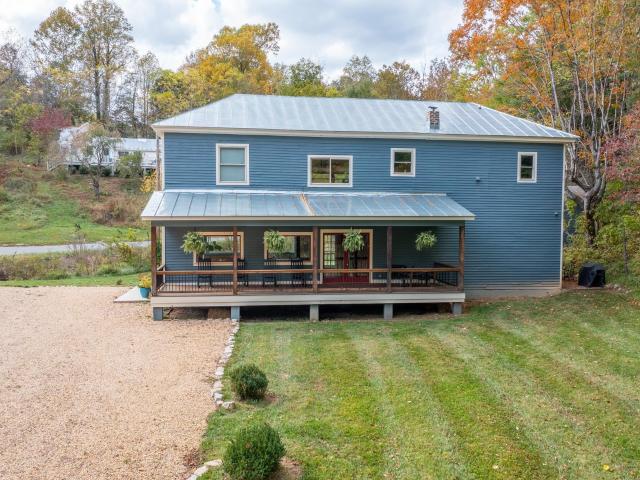 1464 blue grass trl