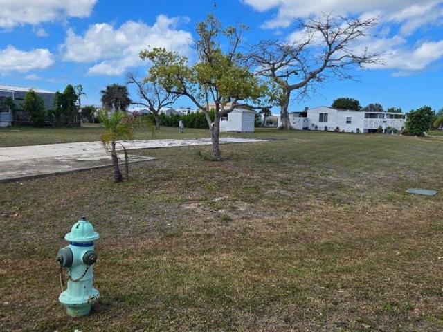 1464 Blue Heron Dr, Englewood, FL 34224 | MLS #D6146