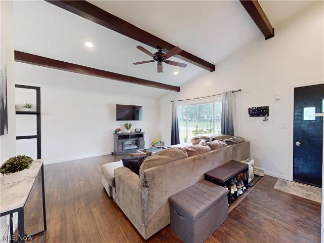 1464 Centerview Drive
