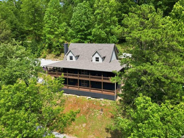 1464 Hawk Ridge Road