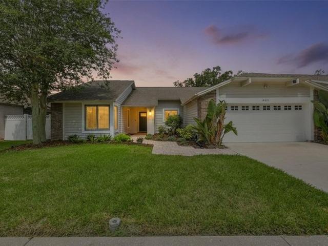 14651 Village Glen Cir, Tampa, FL 33618