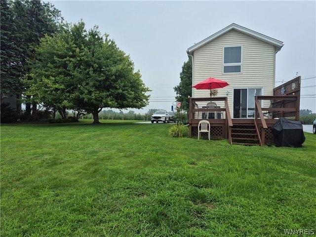 14651 Lakeshore Rd, Kent, NY 14477