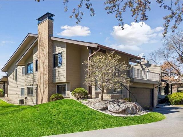 14655 Sherwood Pl, Burnsville, MN 55306