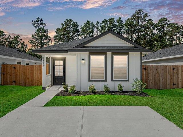 14659 New Village Dr, Willis, TX 77378