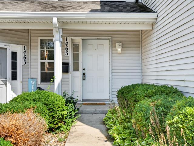 1465 Meadowsedge Lane