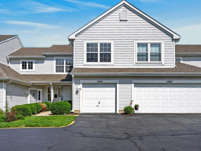 1465 Meadowsedge Ln, Carpentersville, IL 60110