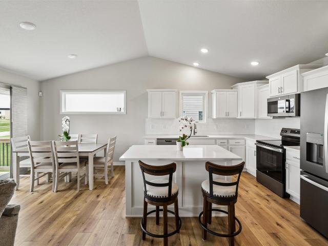 1465 NW Bull Run Court