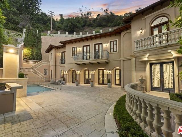 1465 N Robmar Dr, Beverly Hills Post Office, CA 90210