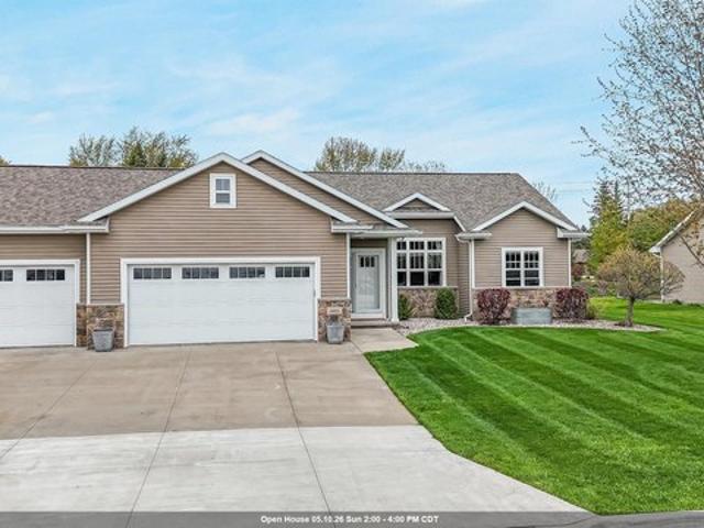 1465 Amendment Dr, Neenah, WI 54956