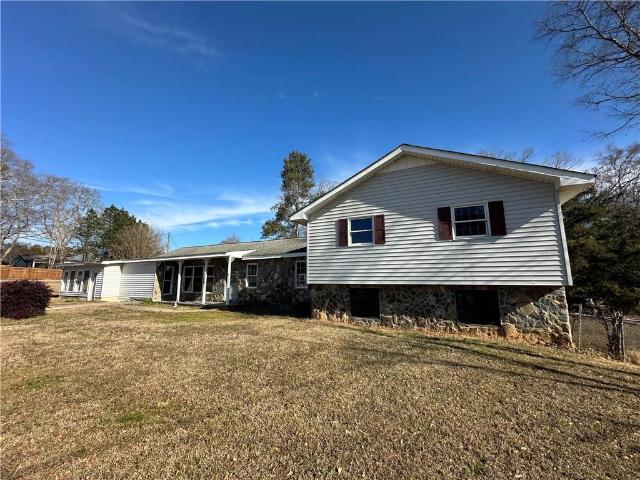 1465 Dee Kennedy Rd, Hoschton, GA 30548 | MLS #7747