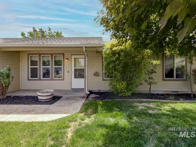 1465 E Buchman Ct