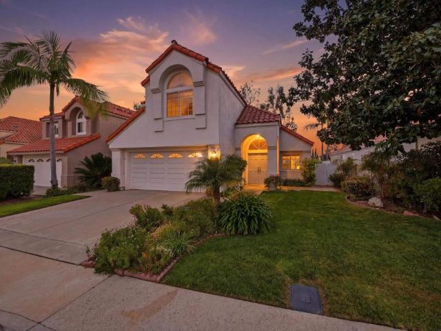 1465 Genoa Dr, Vista, CA 92081 | Compass