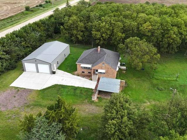 1465 Rd, Belleville, KS 66935