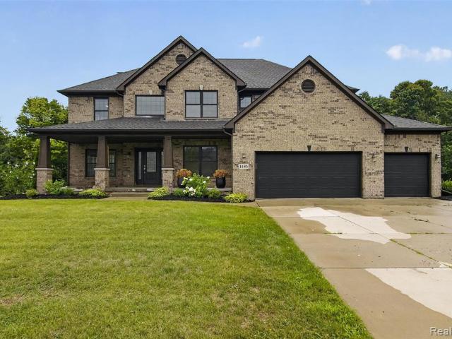1465 Whispering Maples