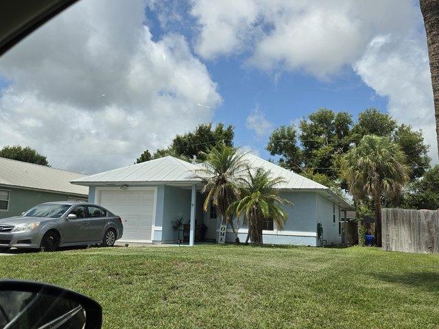 1465 25th Ave SW, Vero Beach, FL 32962