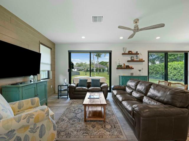 14660 Stirrup Lane Guest House, Wellington, US, FL