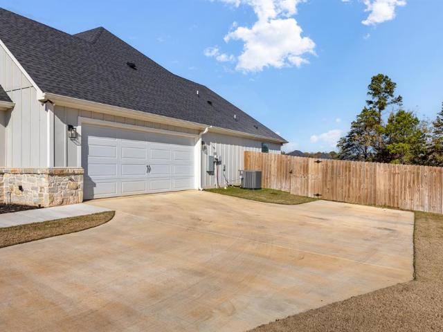 14662 Woodland Creek