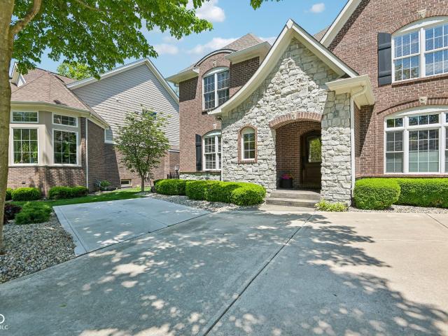 14668 Whispering Breeze Drive