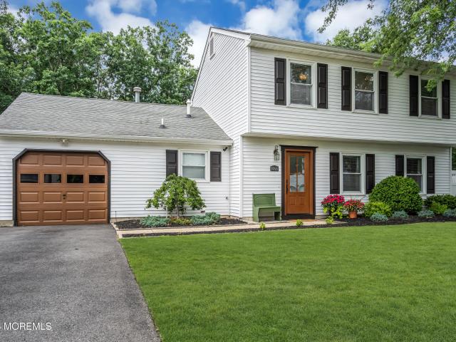 1466 Arapaho Court