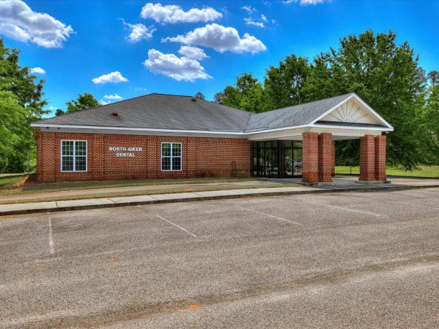 1466 Columbia Highway N
