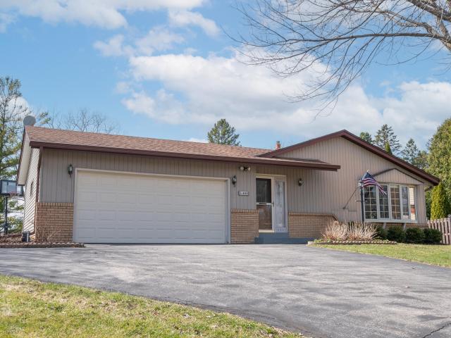 1466 Scenic Dr