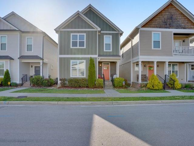 1467 Madison St, Chattanooga, TN 37408