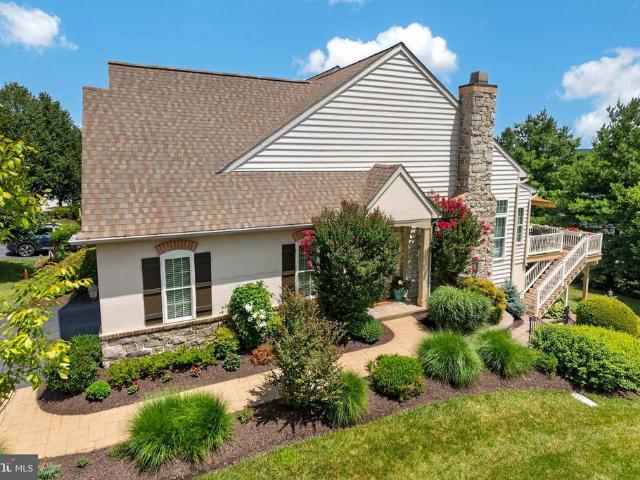 1467 N Red Maple Way