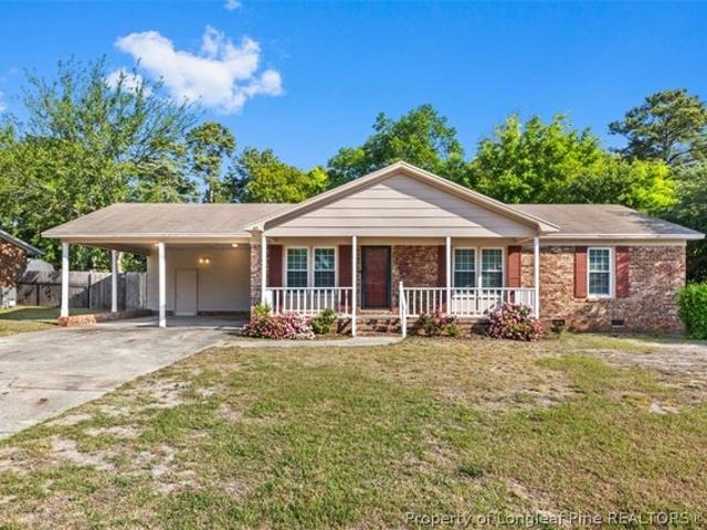 1467 Habersham Dr, Fayetteville, NC 28304