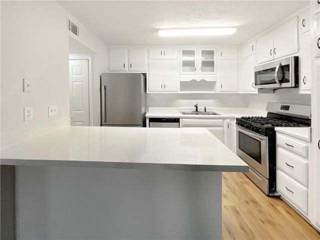 1467 Stoneleigh Cir, Stone Mountain, GA 30088 | Compass