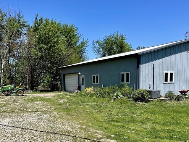 14681 Toad Hill Rd, Wapella, IL 61777