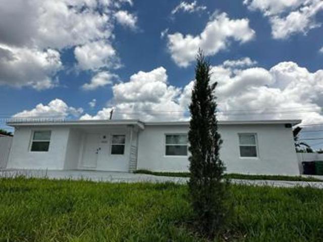 14681 Lincoln Blvd, Miami, FL 33176