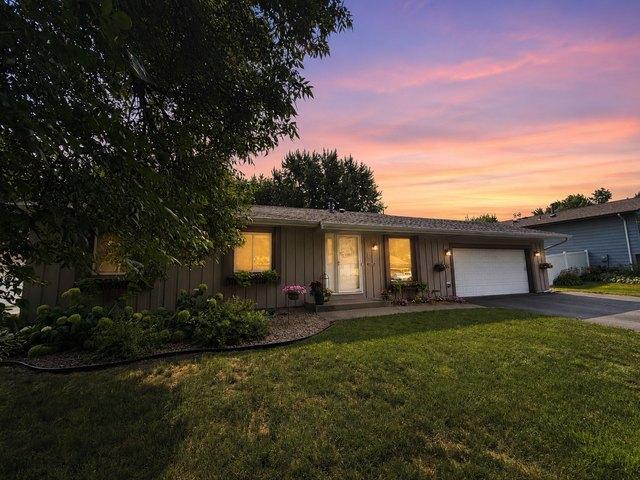 14682 Dunbar Ct, Apple Valley, MN 55124