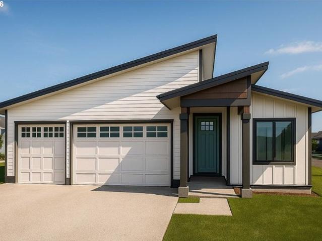 14682 Huckleberry Ave, Sandy, OR 97055